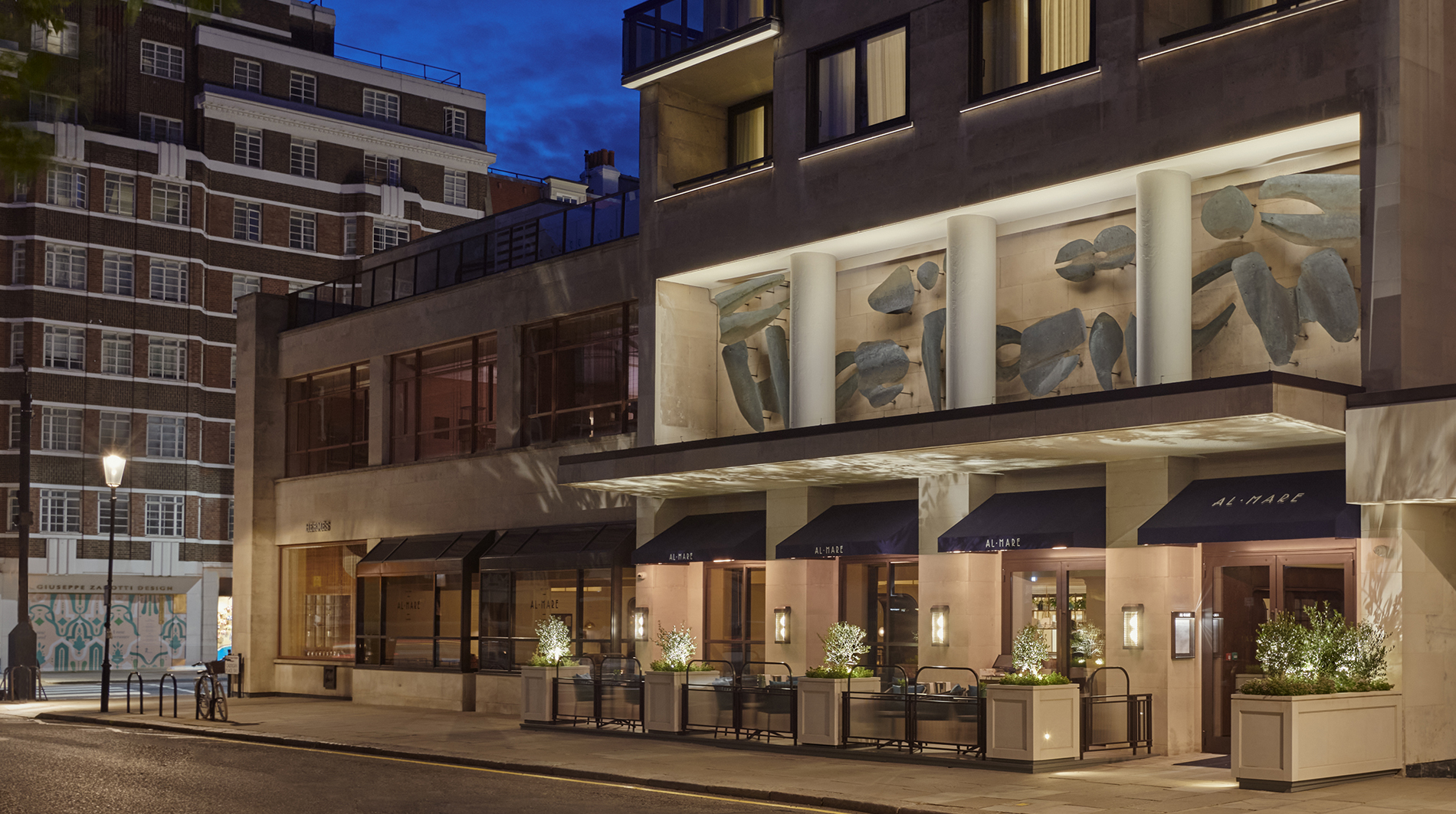 Jumeirah Carlton Tower - London Hotels - London, United Kingdom ...