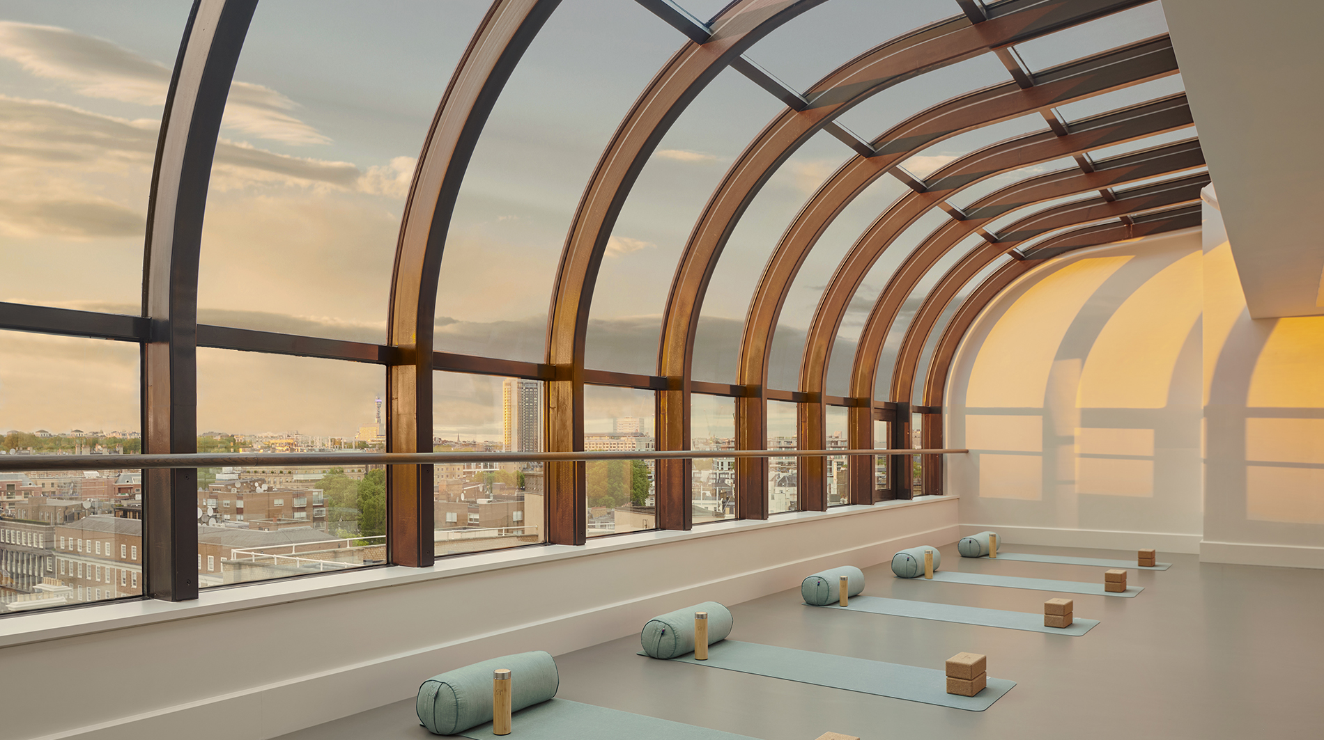 Jumeirah Carlton Tower - London Hotels - London, United Kingdom ...