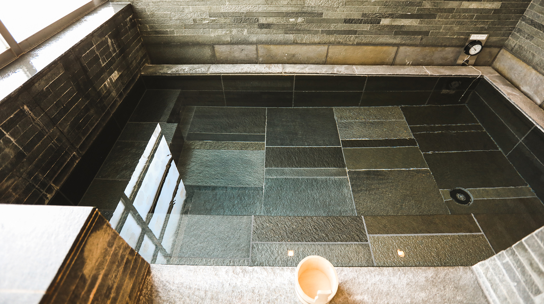 The Spa at Four Seasons Hotel Tokyo at Marunouchi - Tokyo Spas - Tokyo ...