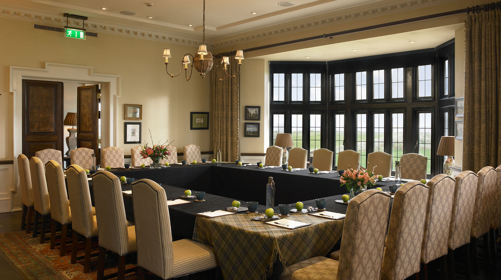 Trump International Golf Links & Hotel Doonbeg - Ireland Hotels ...